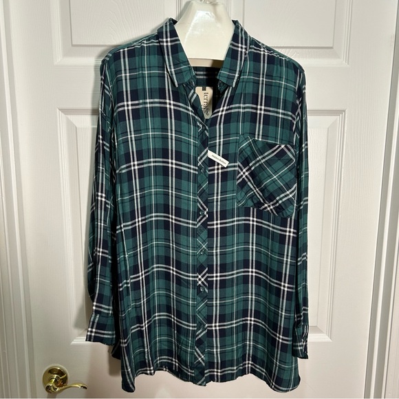 Terra & Sky | Tops | Terra Sky Green And Blue Casual Button Down Shirt ...